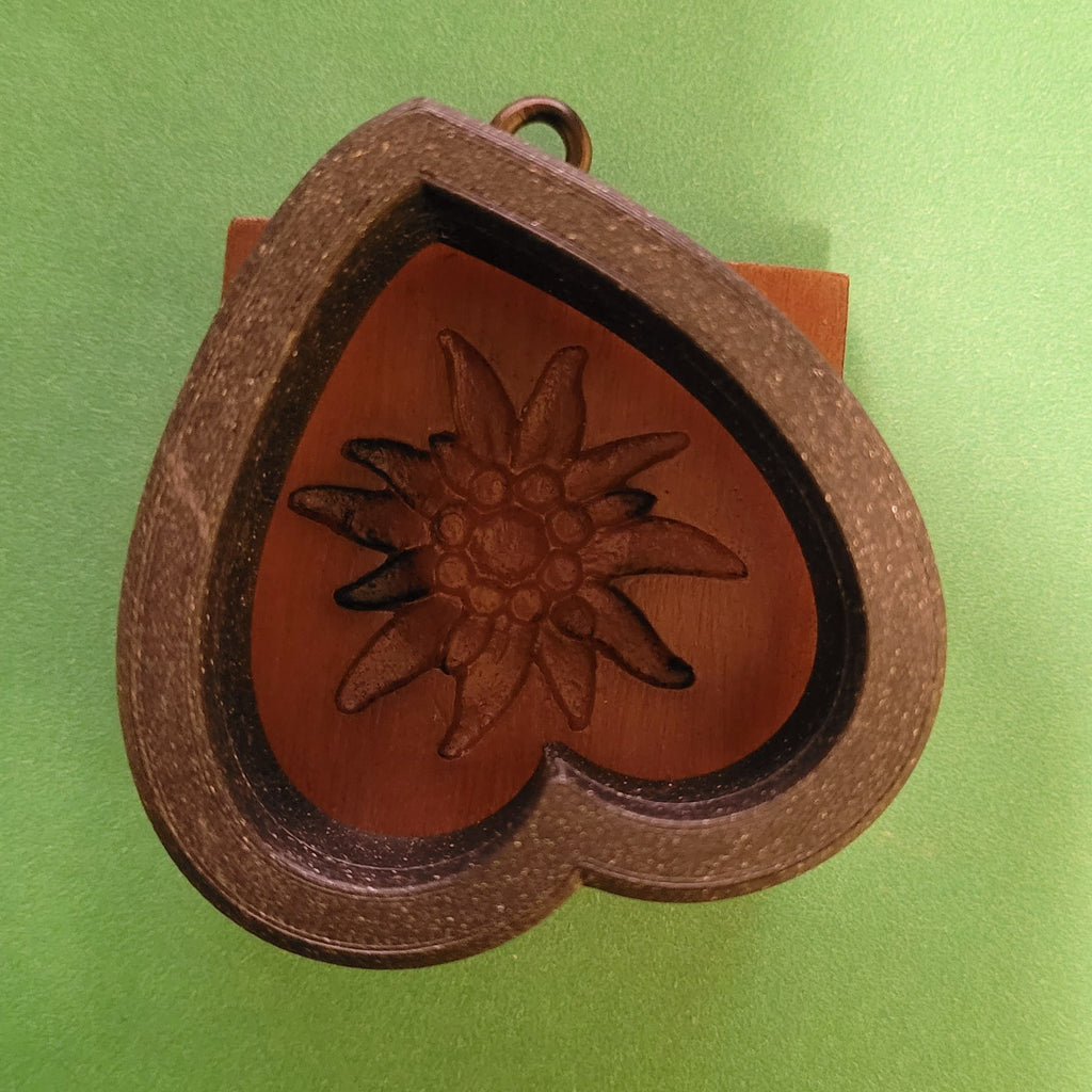Cookie Cutter: Edelweiss Heart – Springerle Emporium