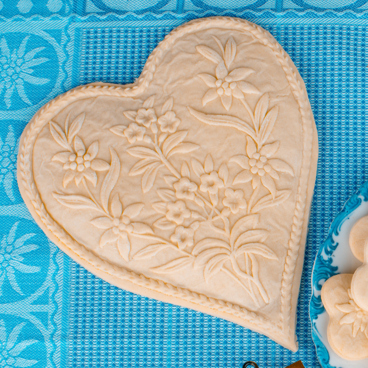 Cookie Cutter: Alpine Rose and Edelweiss Heart – Springerle Emporium