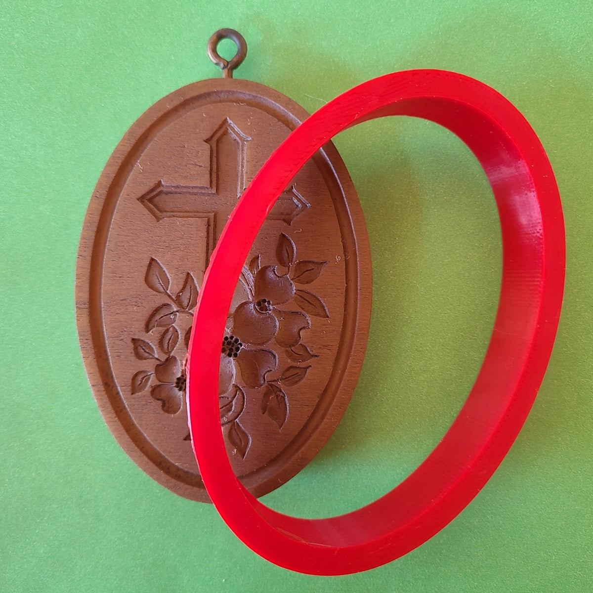 Cookie Cutter: Smooth Oval (Cozy Hearth, Easter Cross, Sleigh ...